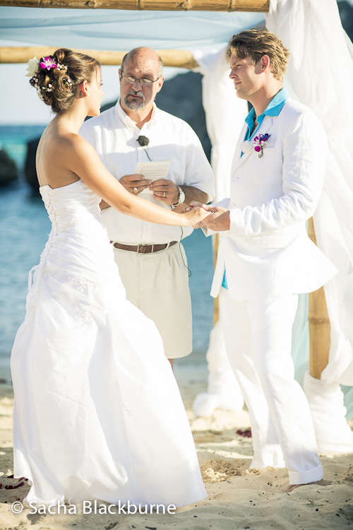 Sacha Blackburne Photography: Nicole & Nick - Jobson's Cove, Bermuda ...