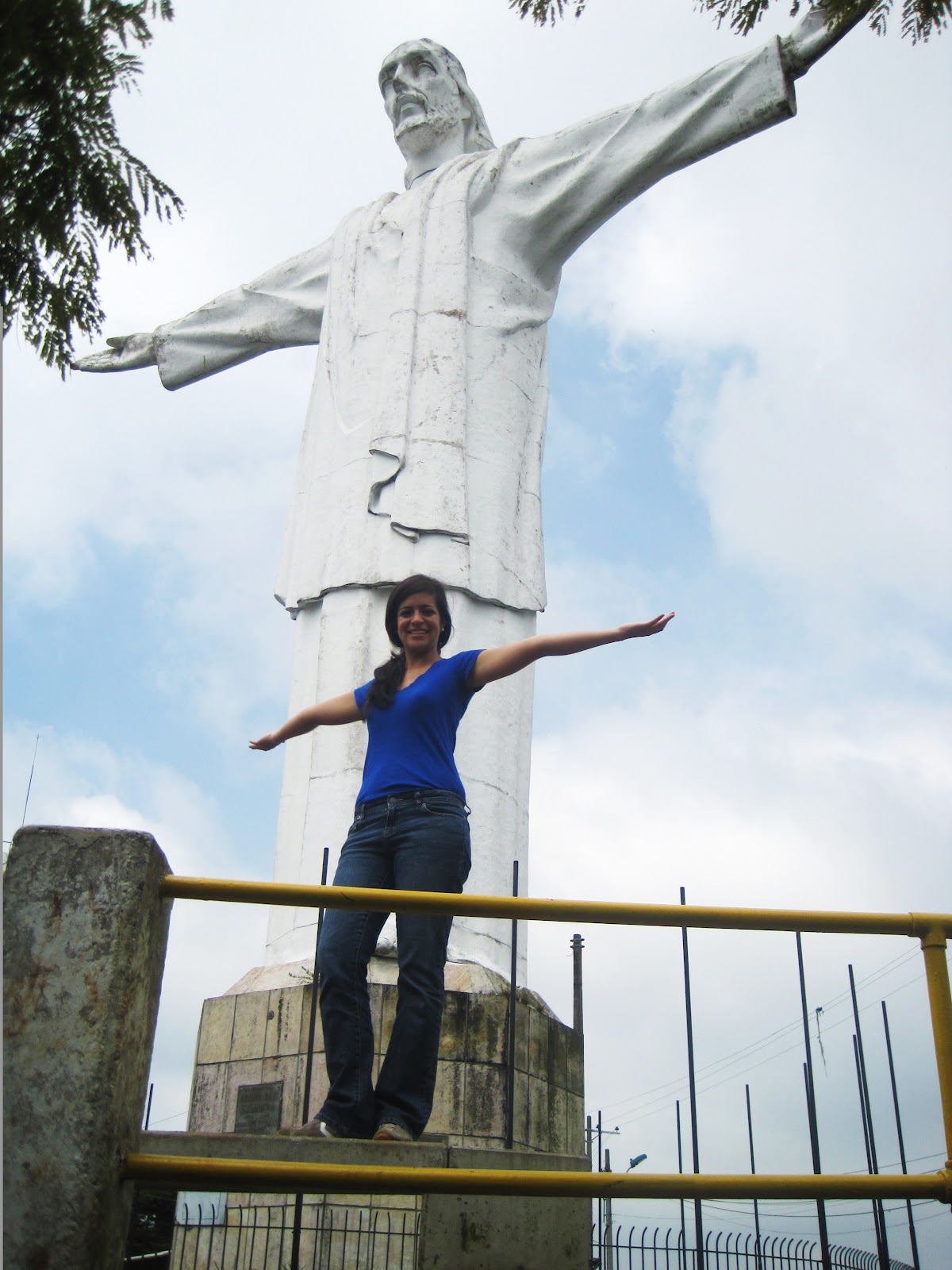 When in Cali, Colombia: Going up to Cristo Rey
