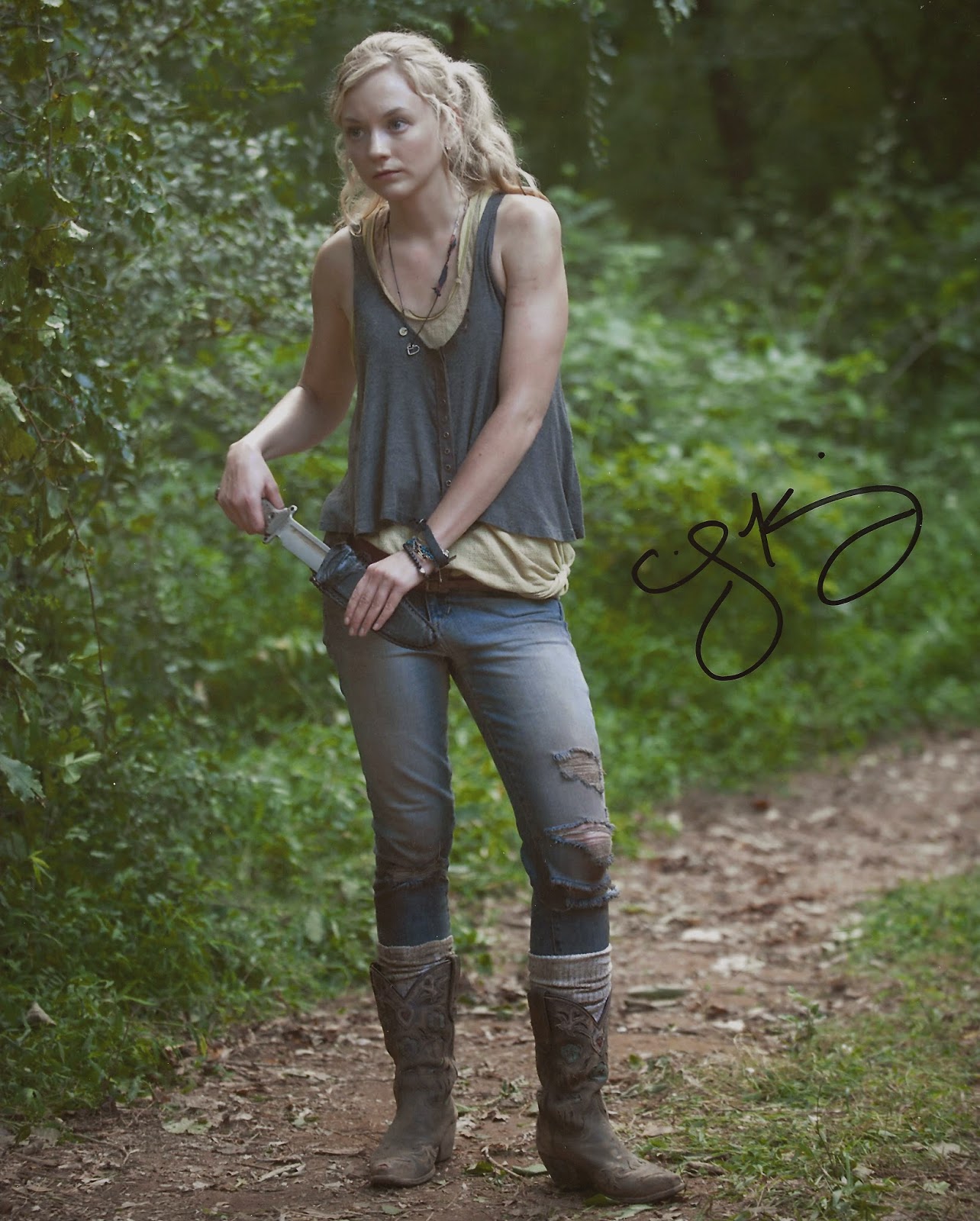 Emily Kinney #DCC 2014 | Autograph Hound's Blah Blah Blog