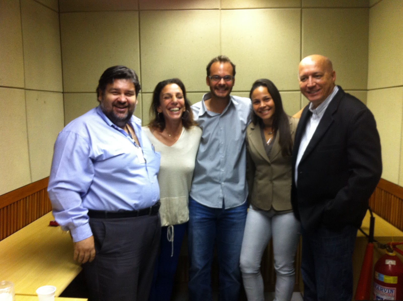 PARA QUEM GOSTA DE LER: Programa Painel da Manhã Rádio Roquete Pinto 05 ...