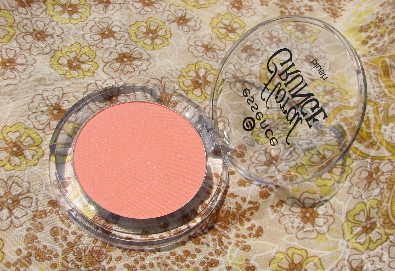 SuperNova Kozmetika: Essence Floral Grunge rumenilo