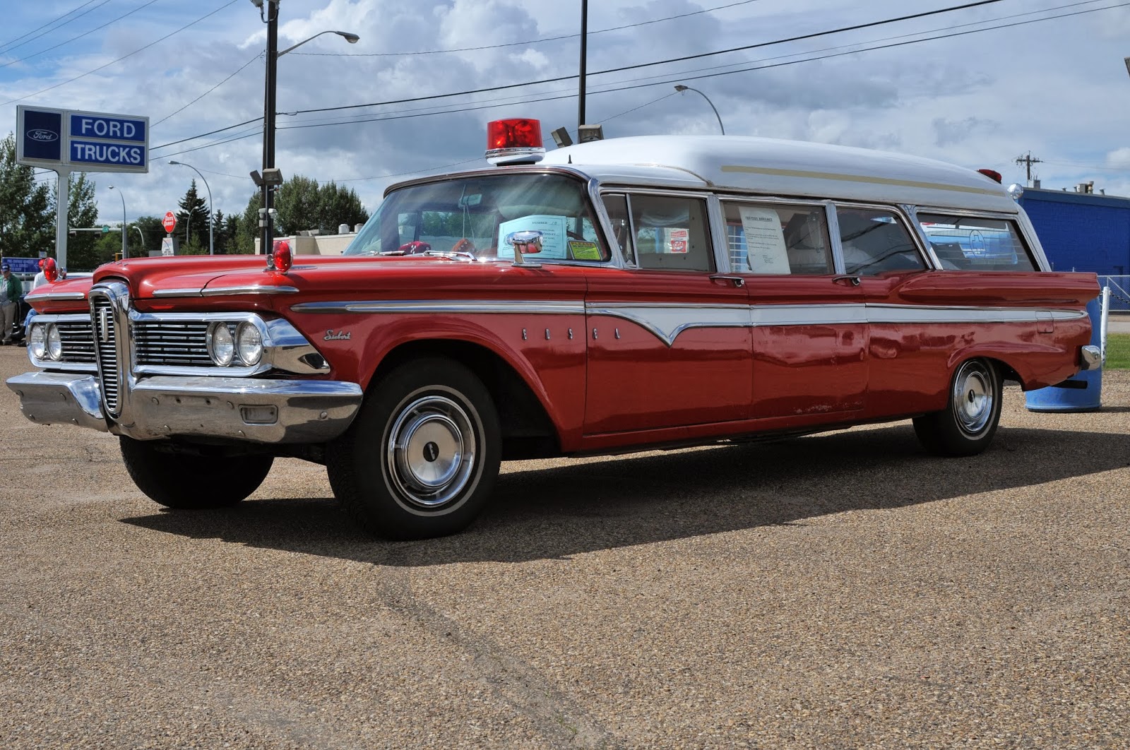 CARHUNTER : EDSEL FORD