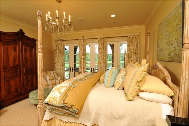 Key Interiors by Shinay: Traditional Bedroom Design Ideas