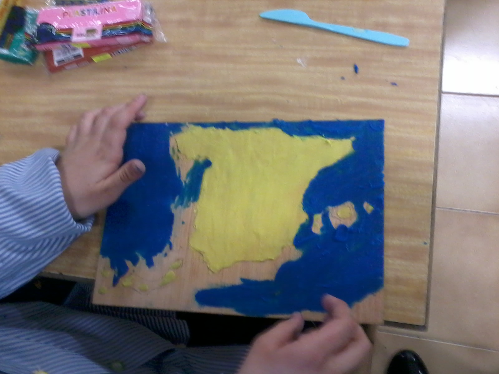 APRENDEMOS A VIAJAR: RELIEVE EN PLASTILINA