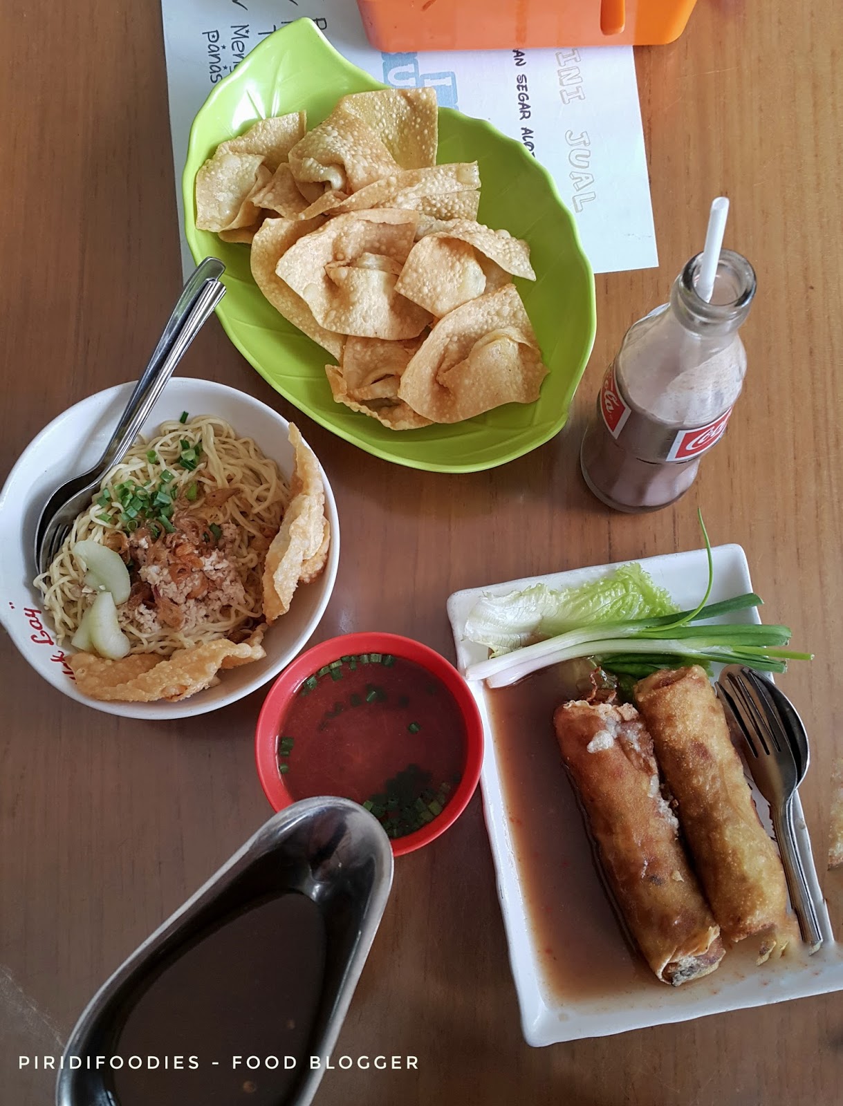 Menelusuri Masa Lalu di Depot Hok Lay Malang - Piridifoodies - Food ...