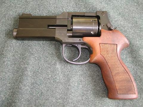 Iconic fictional and real firearms from film (70 Pics) - STATIONGOSSIP