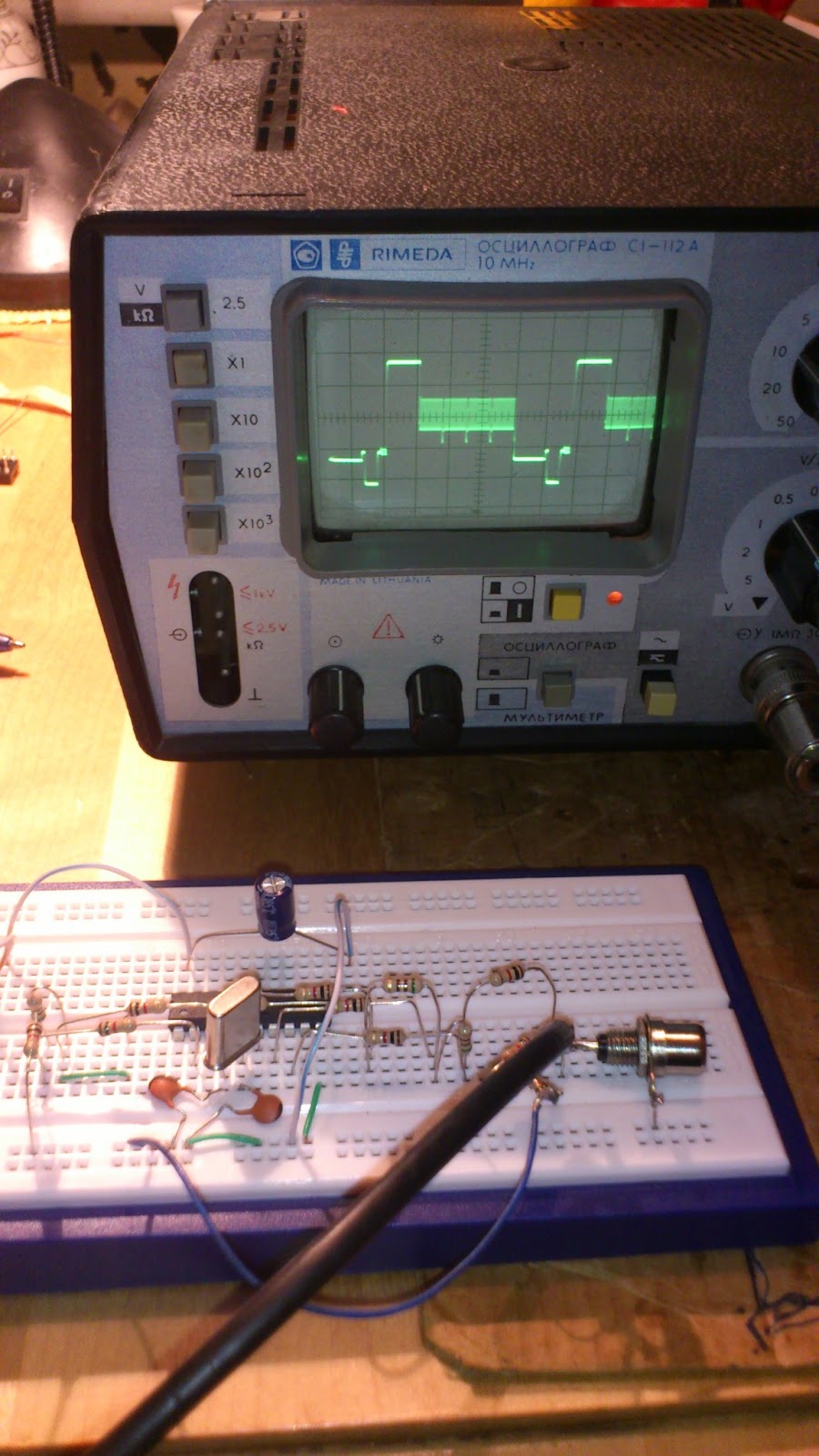 LY3LP laboratory: PAL color video bar generator with ATTINY2313
