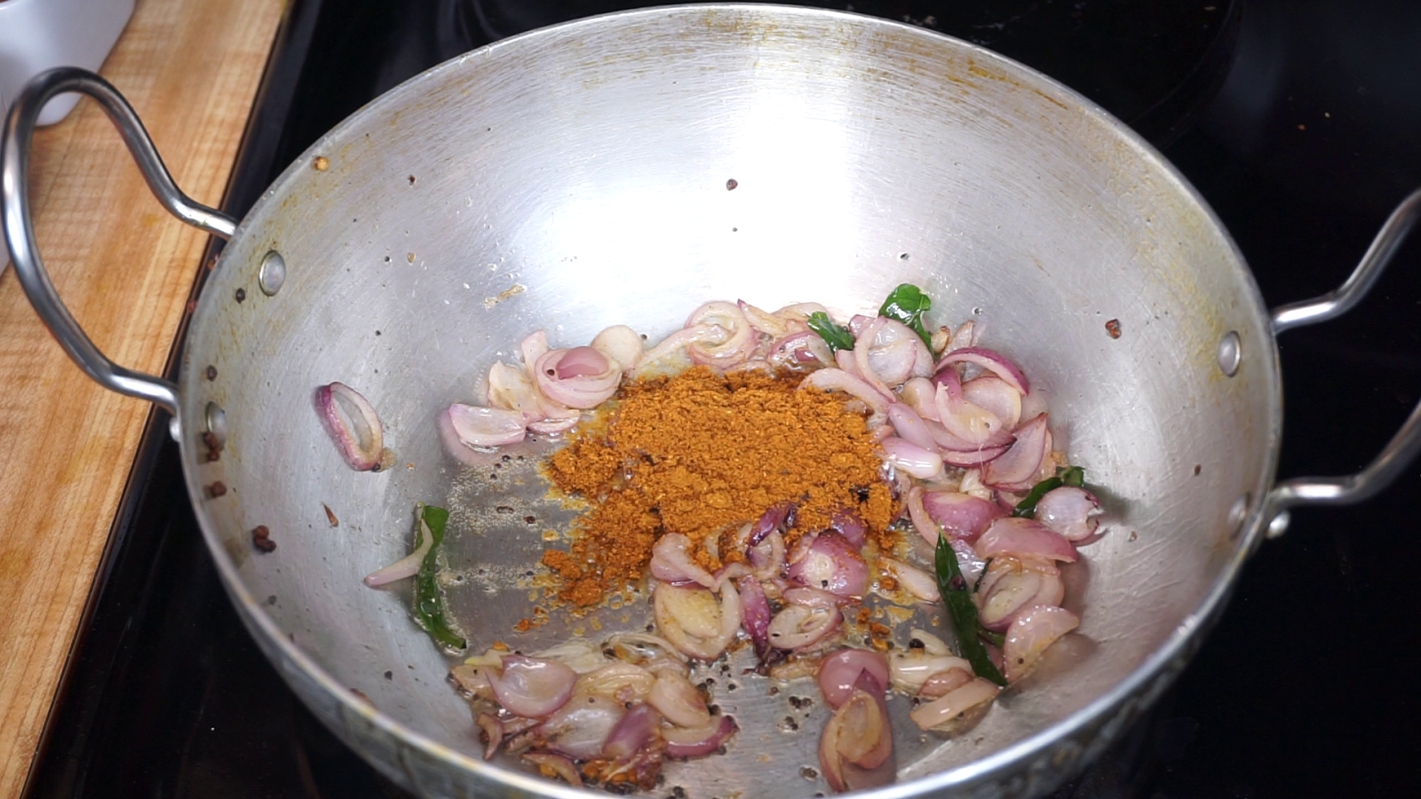 Vendakkai Puli Kulambu | Steffi's Recipes