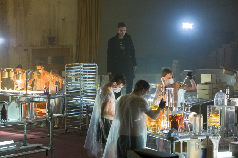 ARROW: altre immagini del Conte! | Lost In A FlashForward