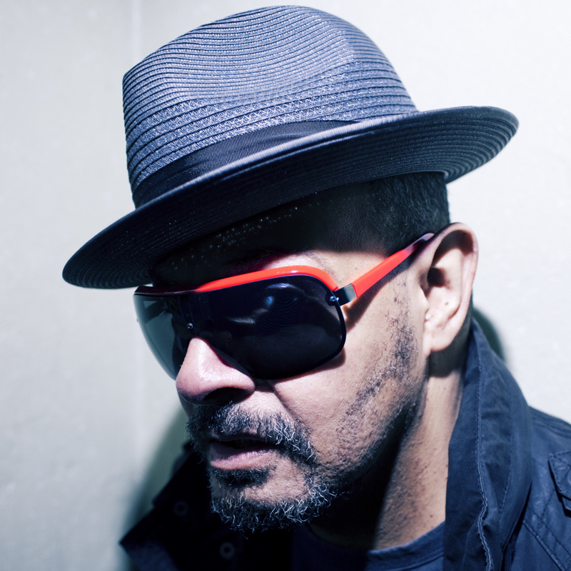 Secuencia Inicial: BARRY ADAMSON - I WILL SET YOU FREE (2012)