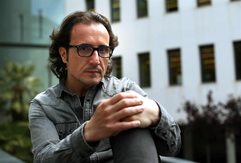 Aquellas Cosas de Serrat: David Escamilla inicia un viaje musical a la ...