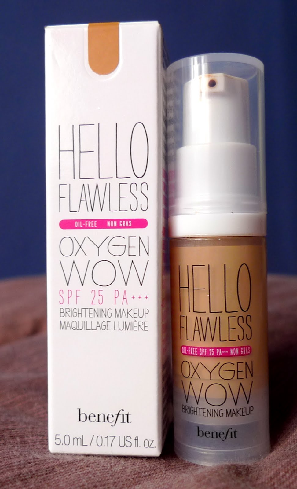 Review: Benefit Hello Flawless Powder Foundation