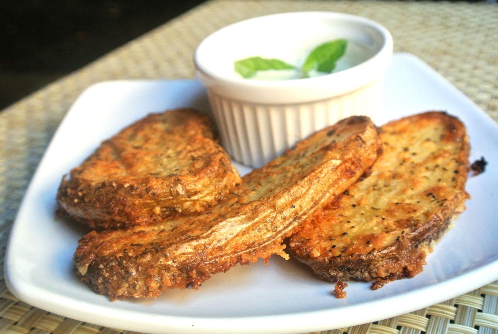 Mom, What's For Dinner?: Cheesy Garlic Potato Heaven!