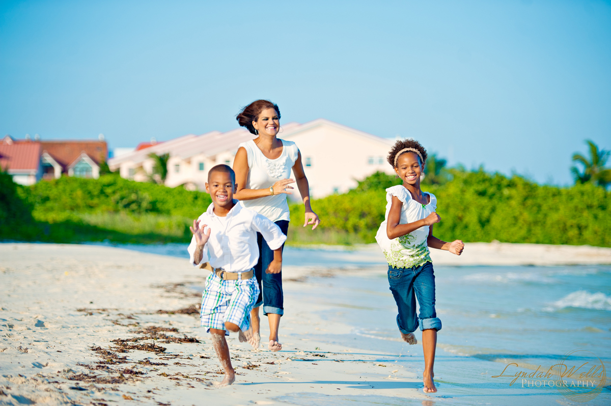 The power of Three | Grand Bahama Family Photographer | Lyndah Wells ...