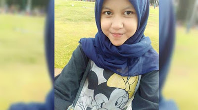 Nonton Bokep Indo Cewek Sekolahan Bermain Di Gubuk