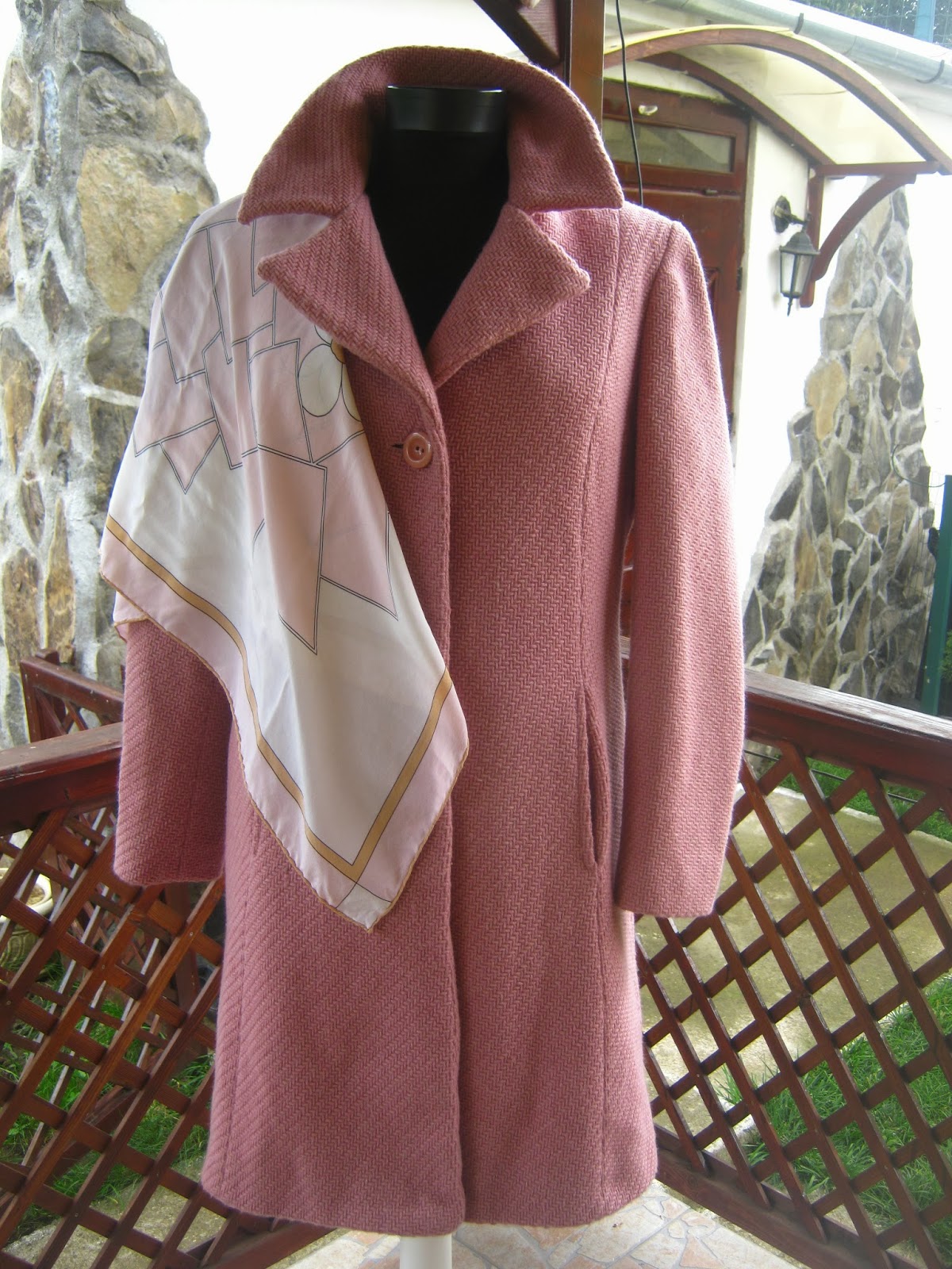 Vintageinharmony - hainele vintage spun povesti...: EXPEDIAT -Palton ...