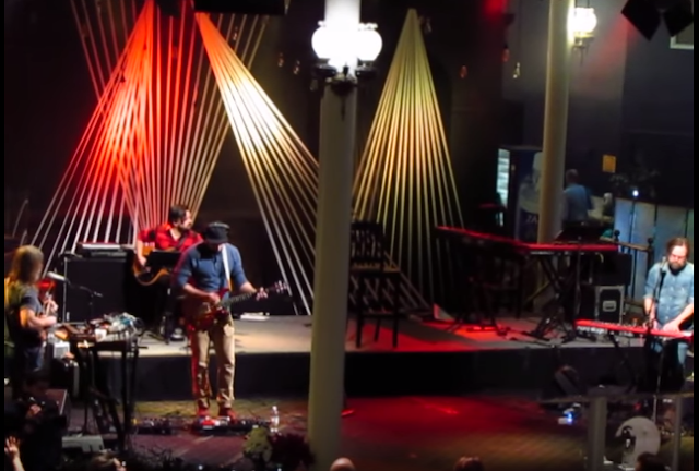 Love For His People: MUSIC FRIDAY! - Jason Upton live - "I Built My ...