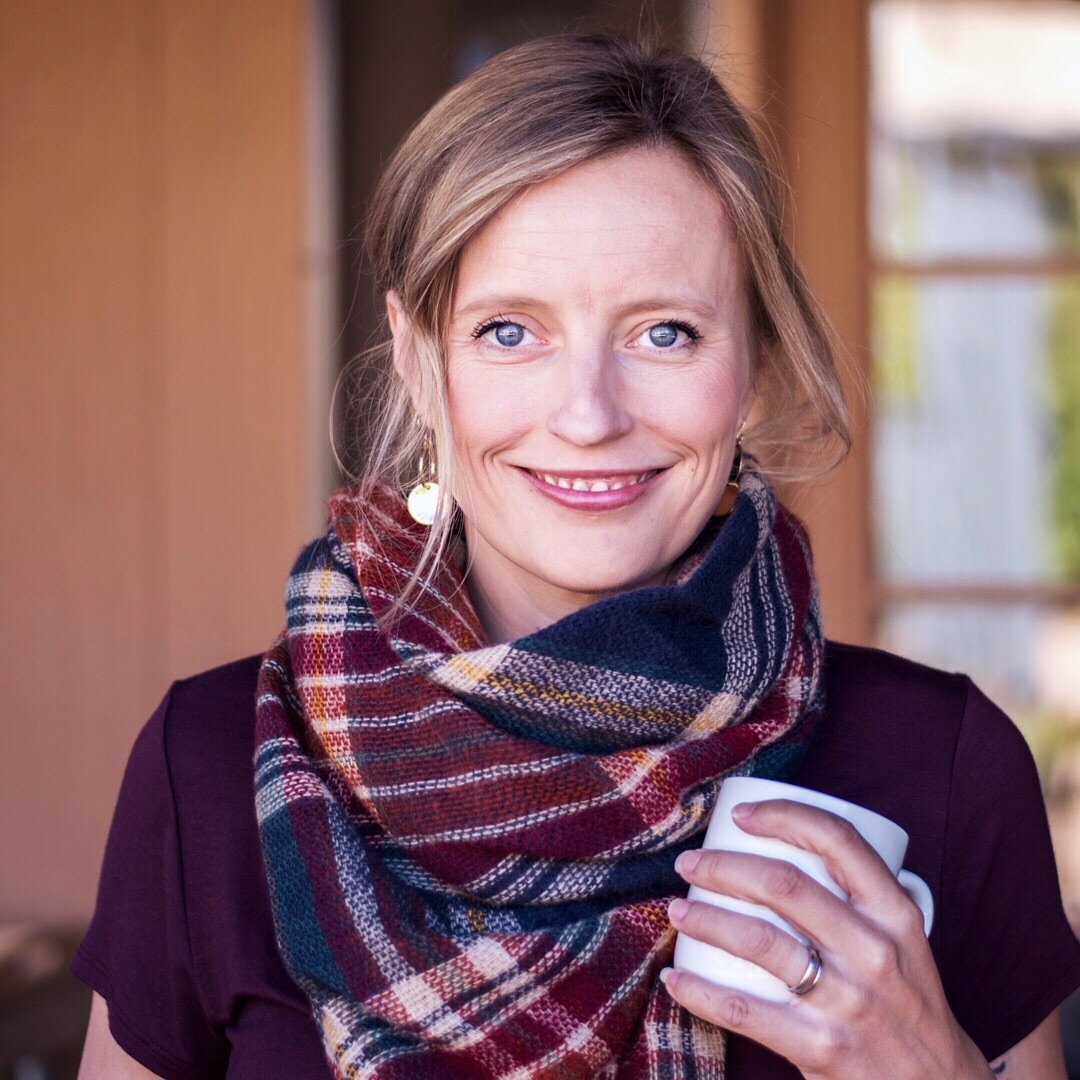 Katherine Betts's Instagram, Twitter & Facebook on IDCrawl