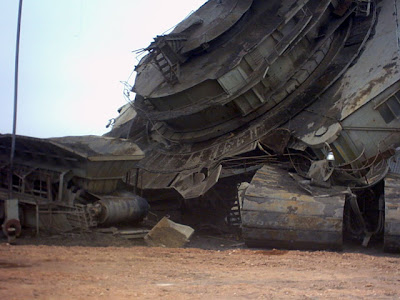 Mining Mayhem: Bucket-Wheel Excavator Collapse