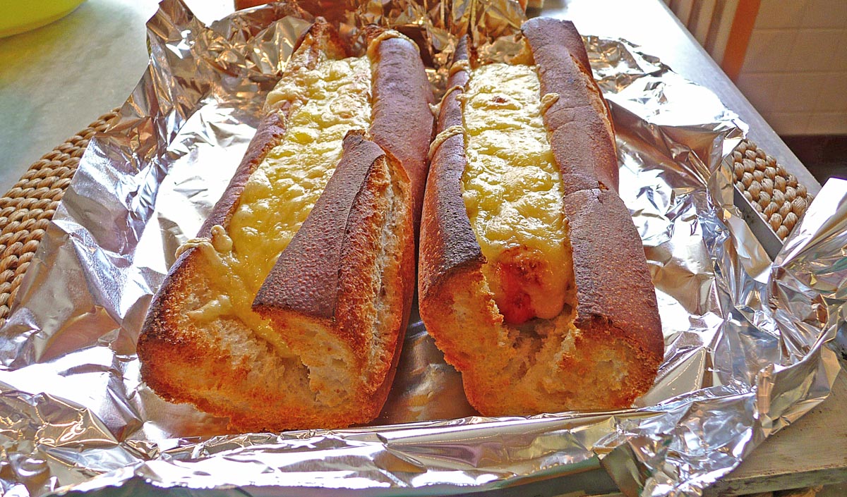 Living the life in Saint-Aignan: « Un chien-chaud