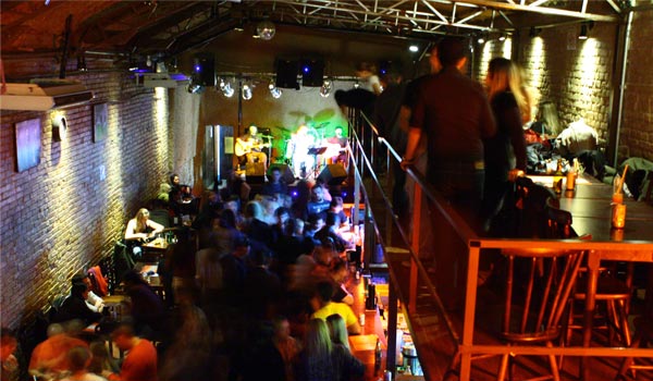 Innocent Insane: Bar Café Aurora