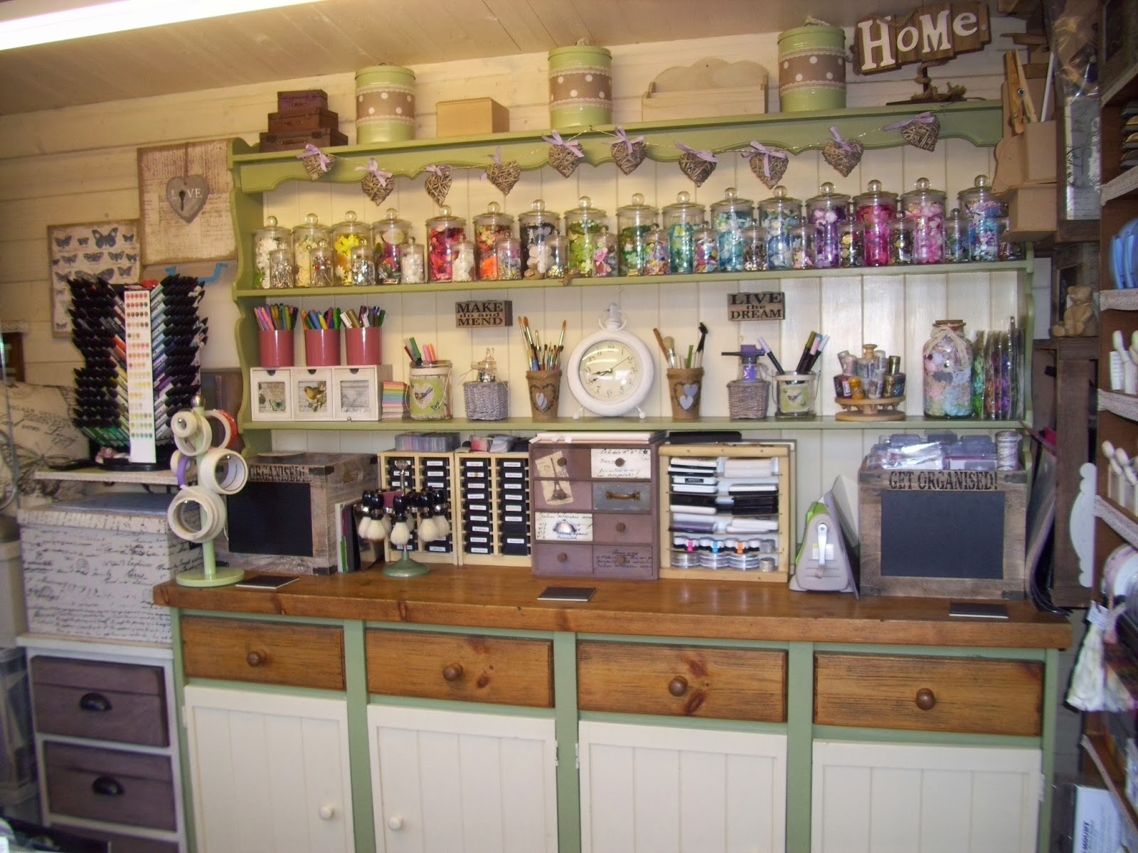 Welcome to Lisa.B.Designs : The Big Reveal on my Craft Studio.......!!!