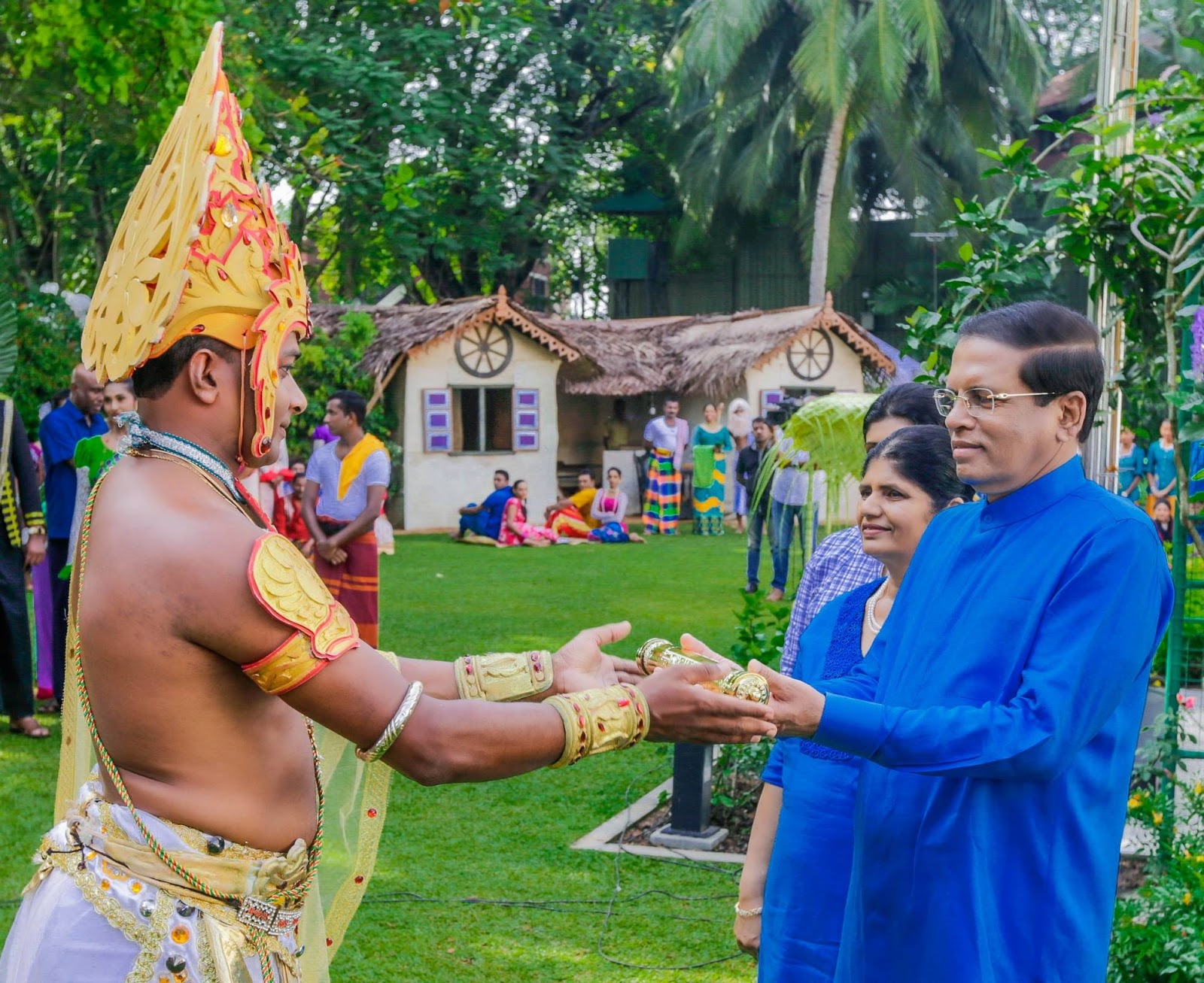 President commemorates Avurudu auspicious hours with both daughters and ...