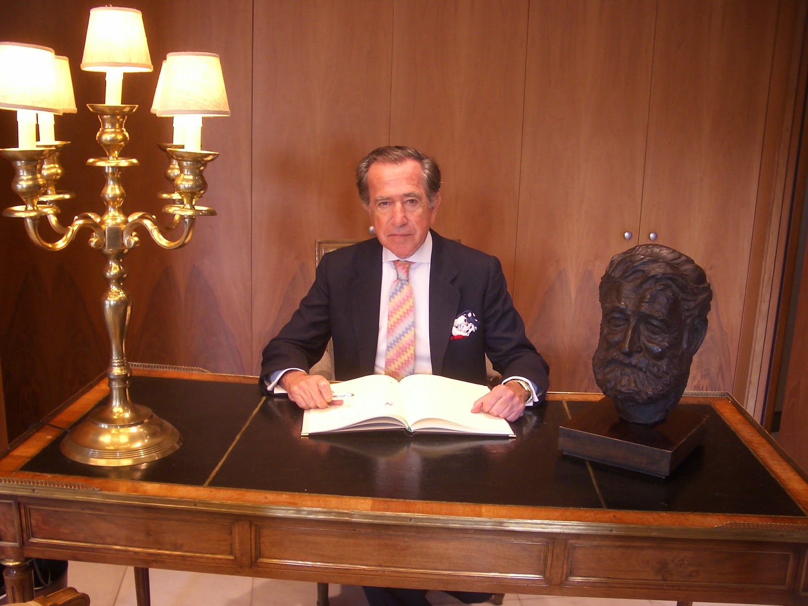 Libro de Honor: ENRIQUE ROJAS