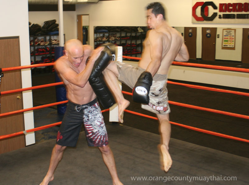 The Flying Knee Kick ~ muay thai - muay thai workout
