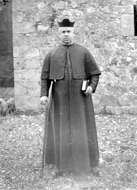 Missa Gregoriana no Mundo . SANTIDADE: La Importancia de la Sotana ...