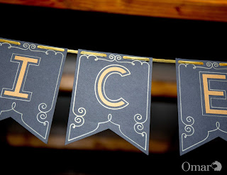 Awesome SVGs: Simple Black and Gold Pennant