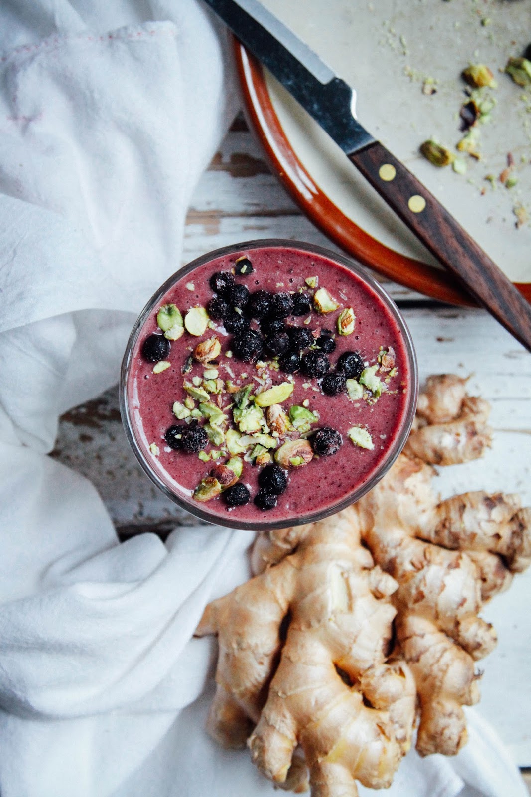 This Rawsome Vegan Life: GINGER BLUEBERRY SMOOTHIE with SECRET INGREDIENT