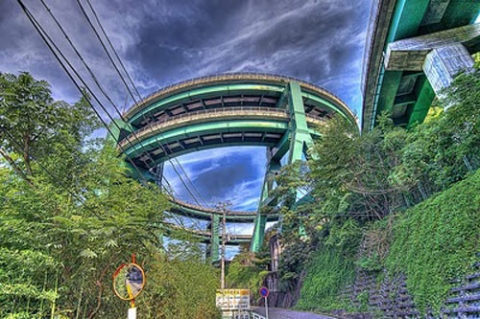 BRIDGES IN THE WORLD: Kawazu-Nanadaru Loop Bridge
