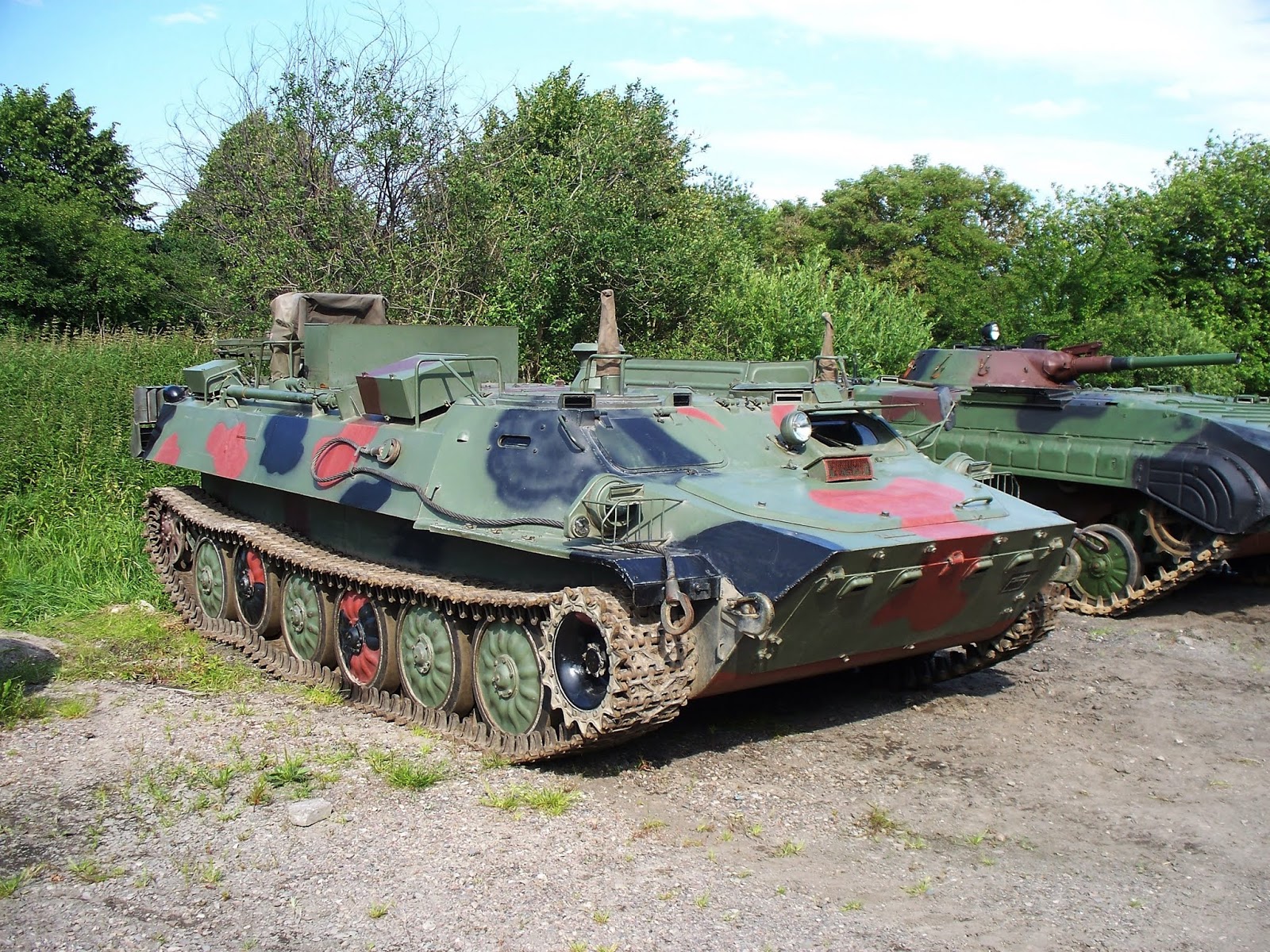 Blog Antona: MTLB dowodzenia, zdjęcie mojego autorstwa z 2011 roku, ot co.