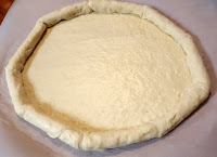 The Calico Kitchen: Stuffed Crust Pizza