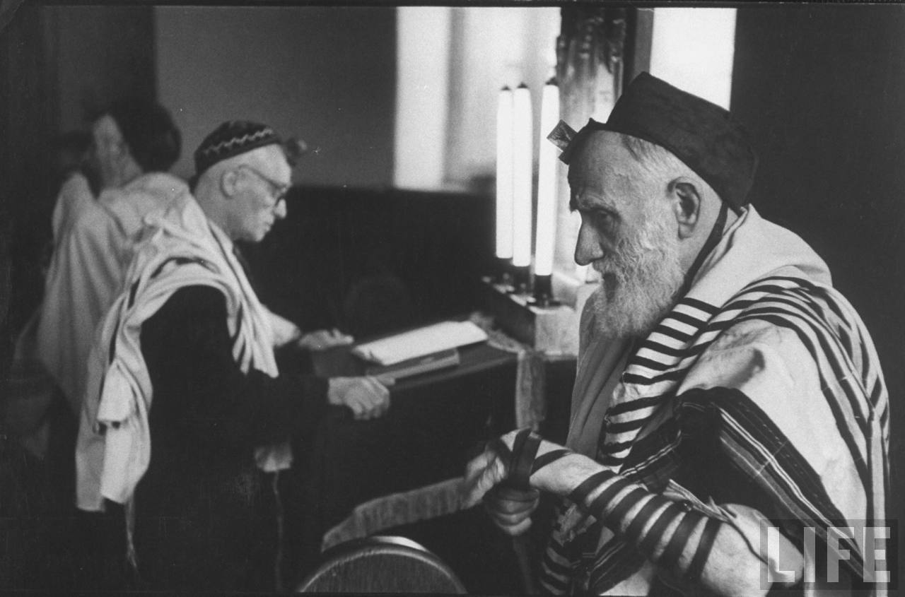 Rarely Seen Vintage Photos of Soviet Jews in 1959 ~ Vintage Everyday