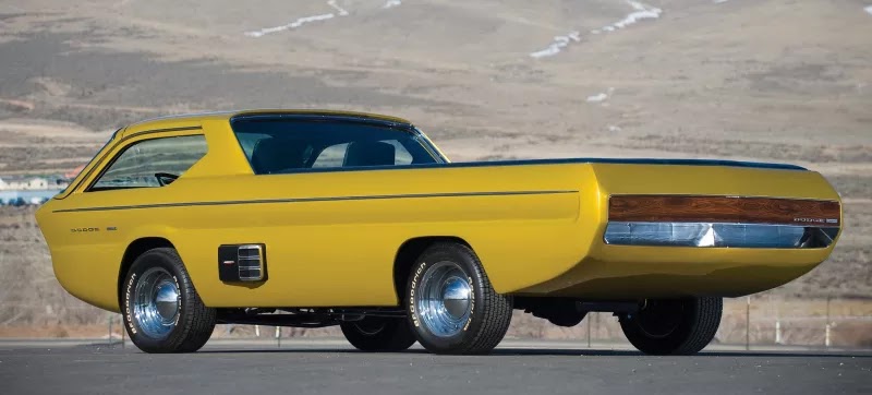 Top 10 Funny Looking Cars In The World - AutoReportNG