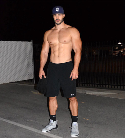 The Randy Report: InstaHunk: Meet Tree Man