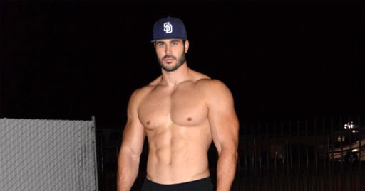 The Randy Report: InstaHunk: Meet Tree Man