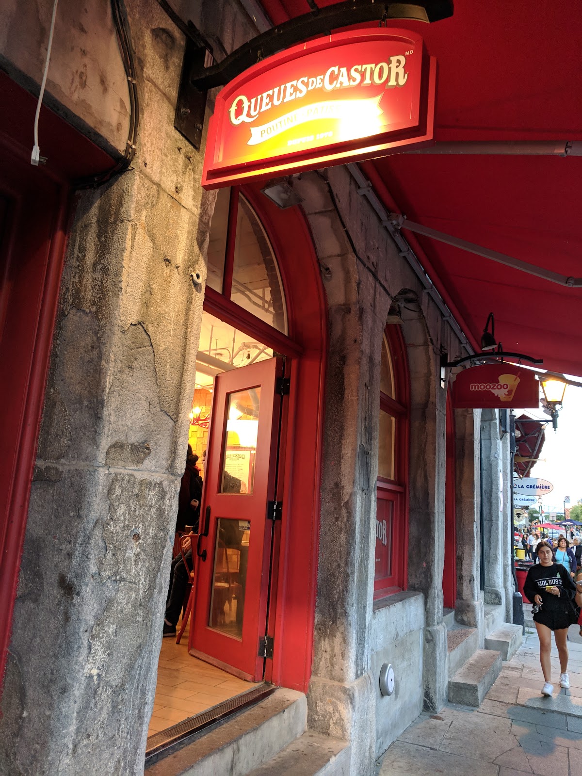 Queues de Castor / BeaverTails, Montreal | Julie's Dining Club