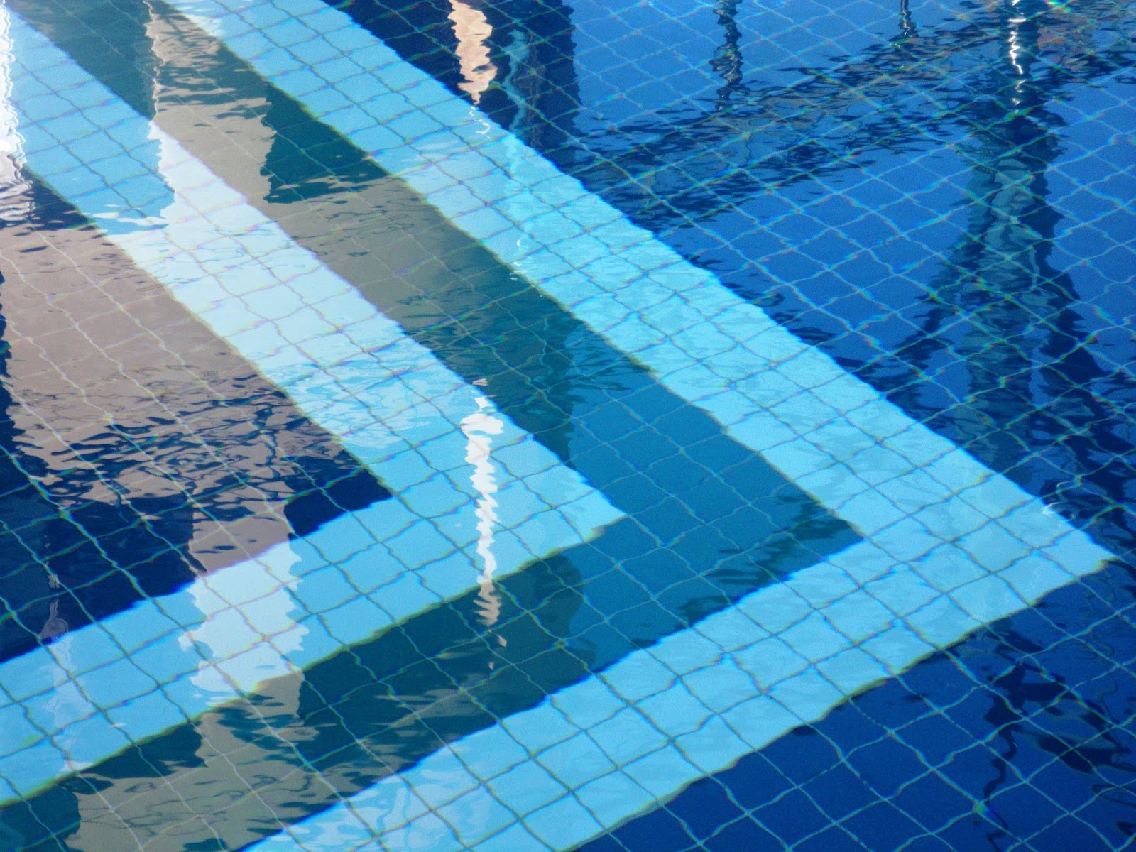 Swimming pool stories: Meditating on lines and stripes at the pool