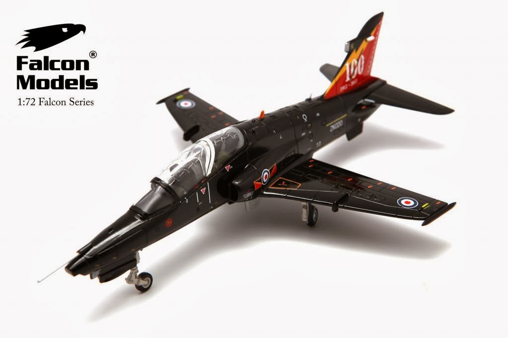 Dora 9 Diecast: Photos of Falcon UK Exclusive BAe Hawk T2 4 Sqn. RAF ...