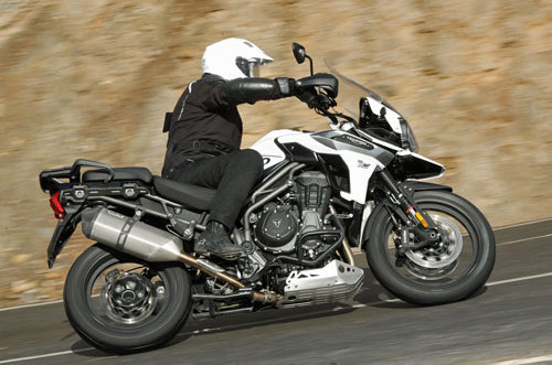 Triumph Tiger 1200 XCA Trial - The War of Auto's
