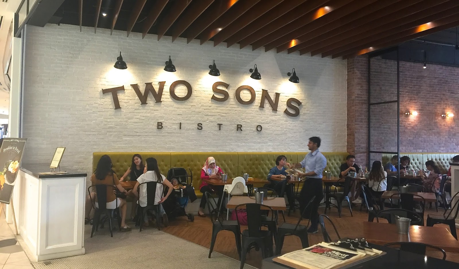 Faith Luv 2 Eat N Travel : Big Breakfast / Brunch at 'Two Sons Bistro ...