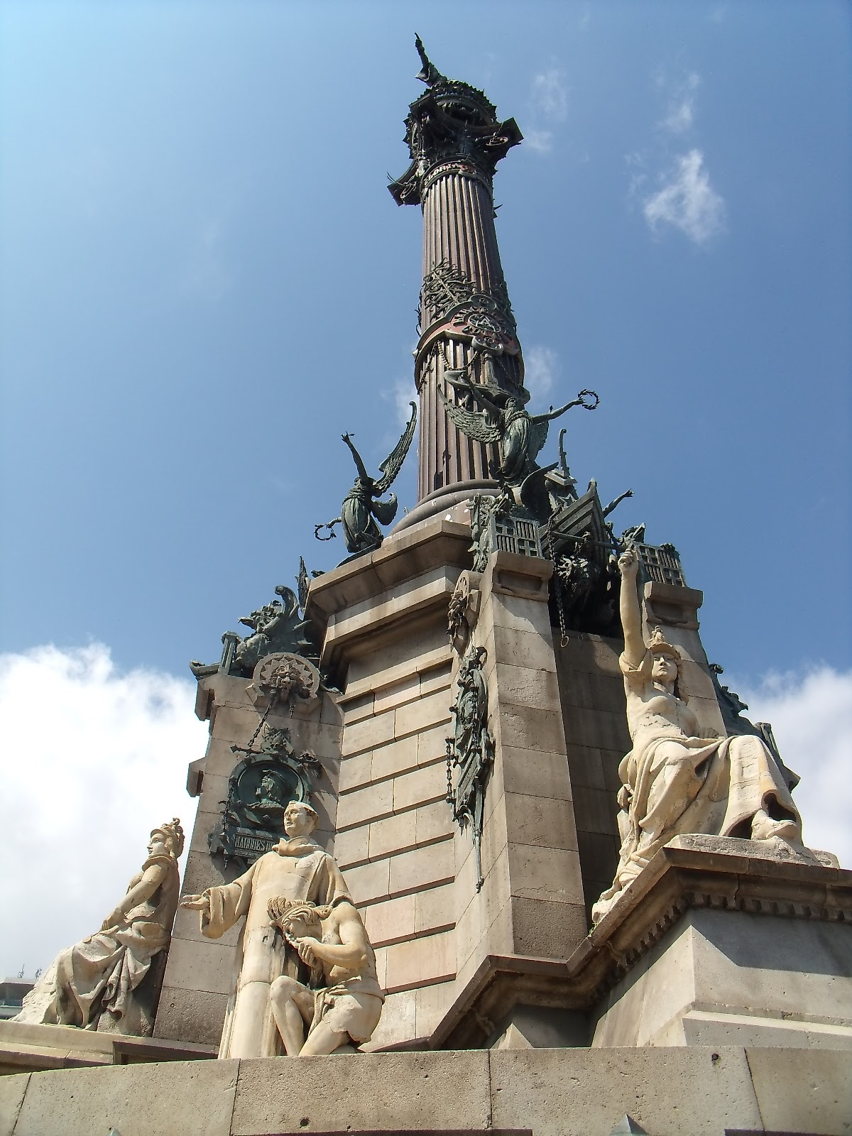 ESTATUA DE COLÓN EN BARCELONA : Blog literario y fotográfico