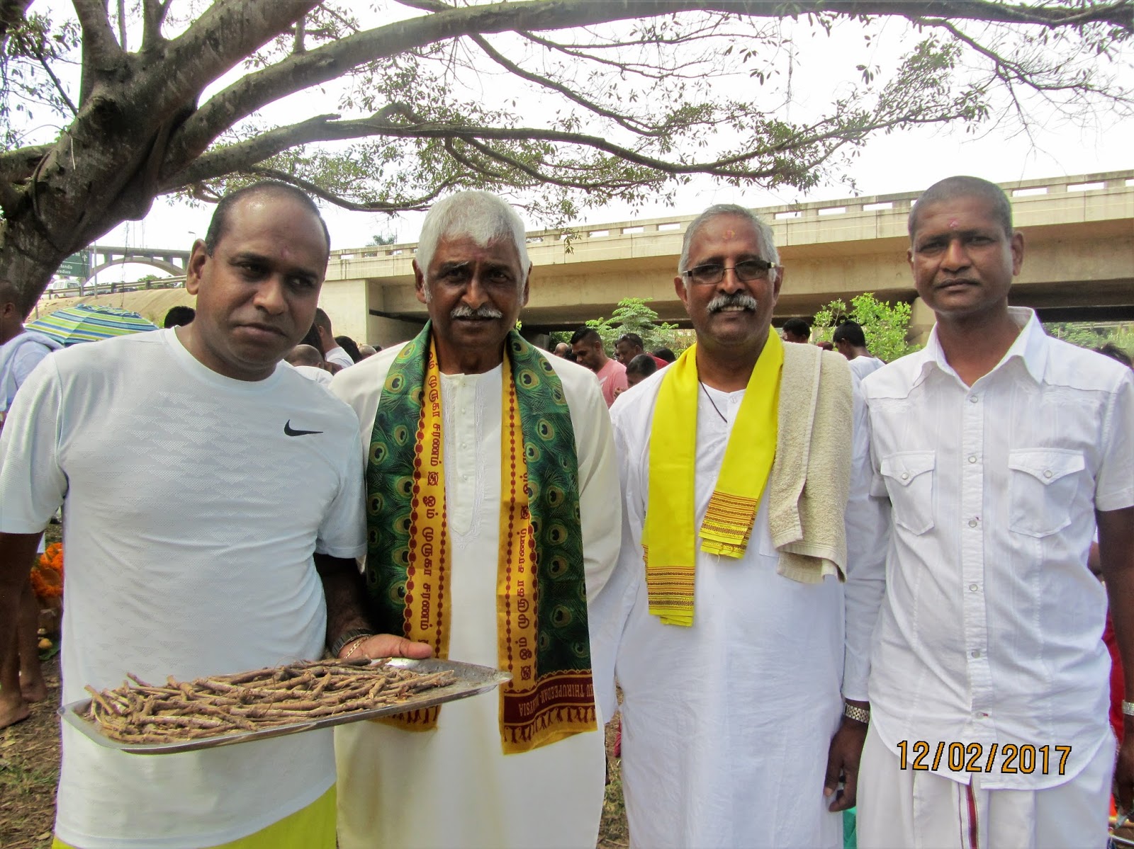 The Subry Govender Column: TENS OF THOUSANDS PARTICIPATE IN KAVADY ...