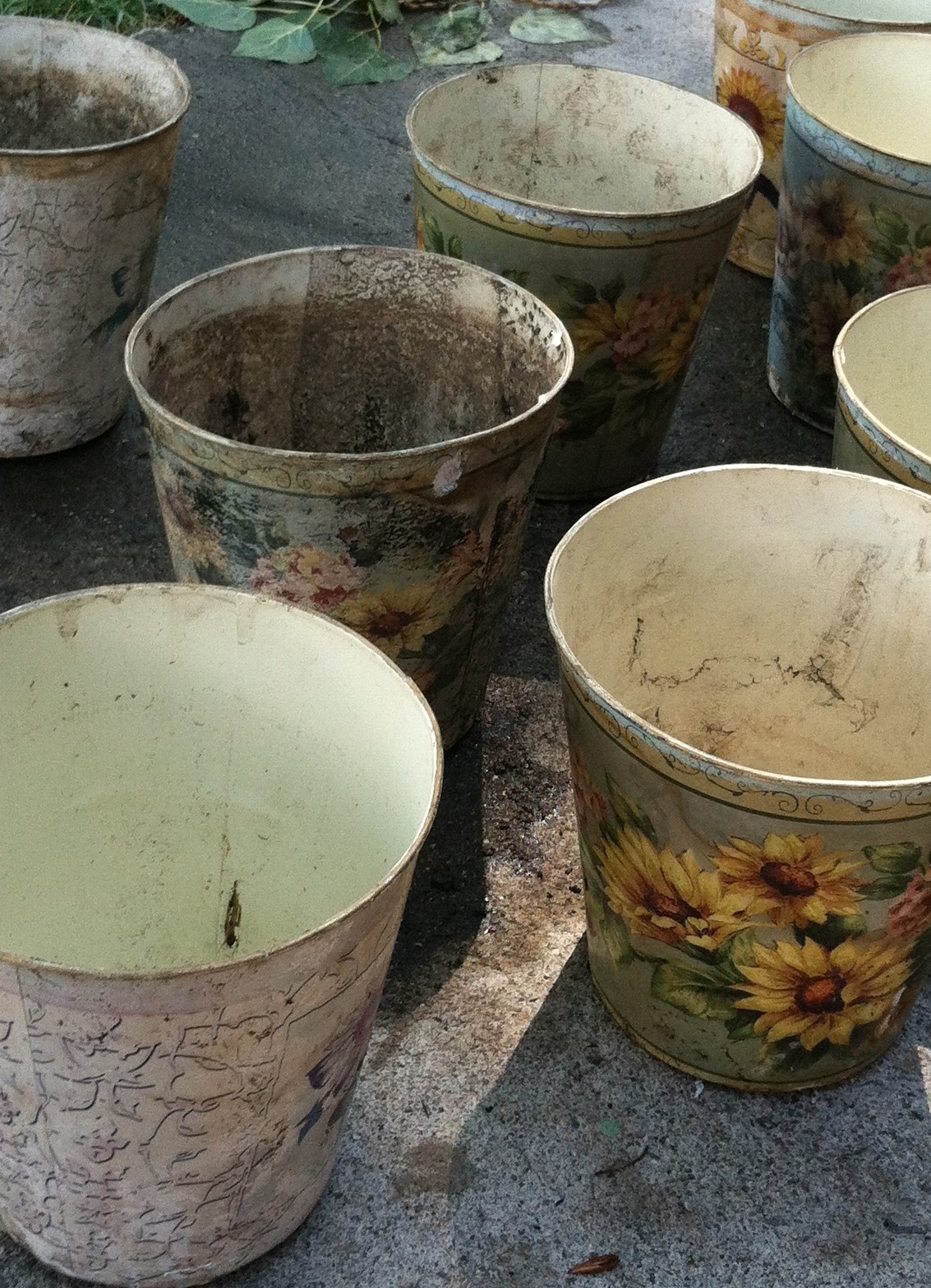 Pollyanna Reinvents: DIY Making Fake Enamelware