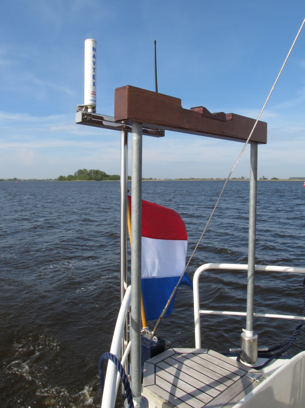 Motorzeilen: Maststrijkinstallatie