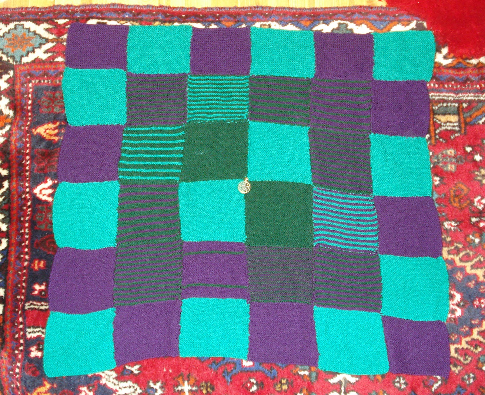 The Rockabilly Pagan: Why yes, I do knit.