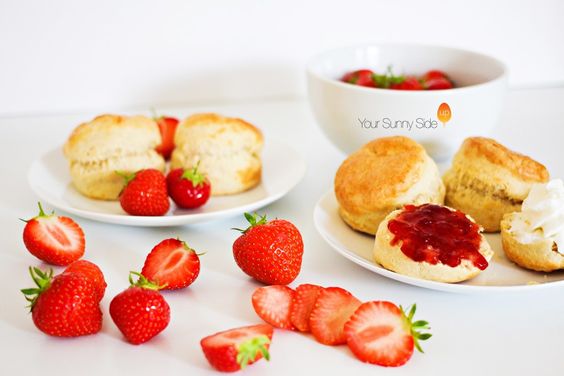 This Muslim Girl Bakes: Sunday Cravings: Scones!